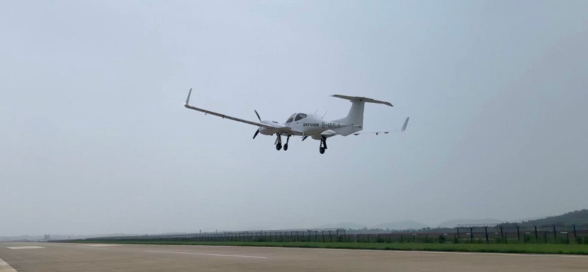 国产AE300航空发动机试飞圆满成功