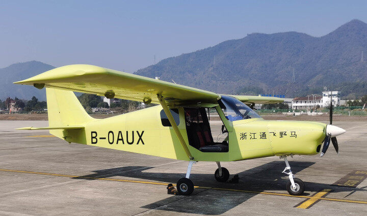 首架“建德籍”野马AG60成功试飞交付