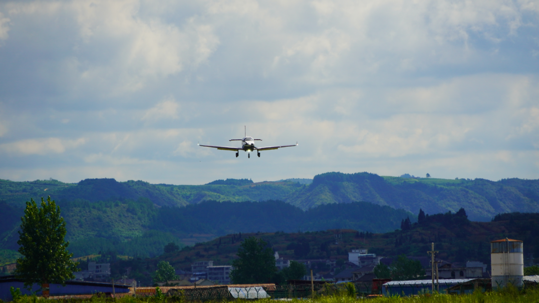 GA20完成贵阳龙洞堡国际机场转场飞行