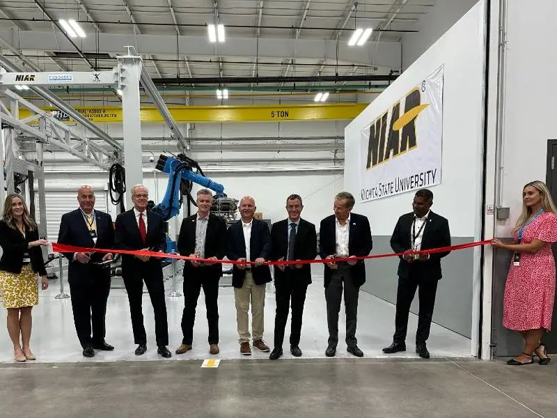 索尔维与美国国家航空研究所（NIAR）联合制造创新中心正式开幕