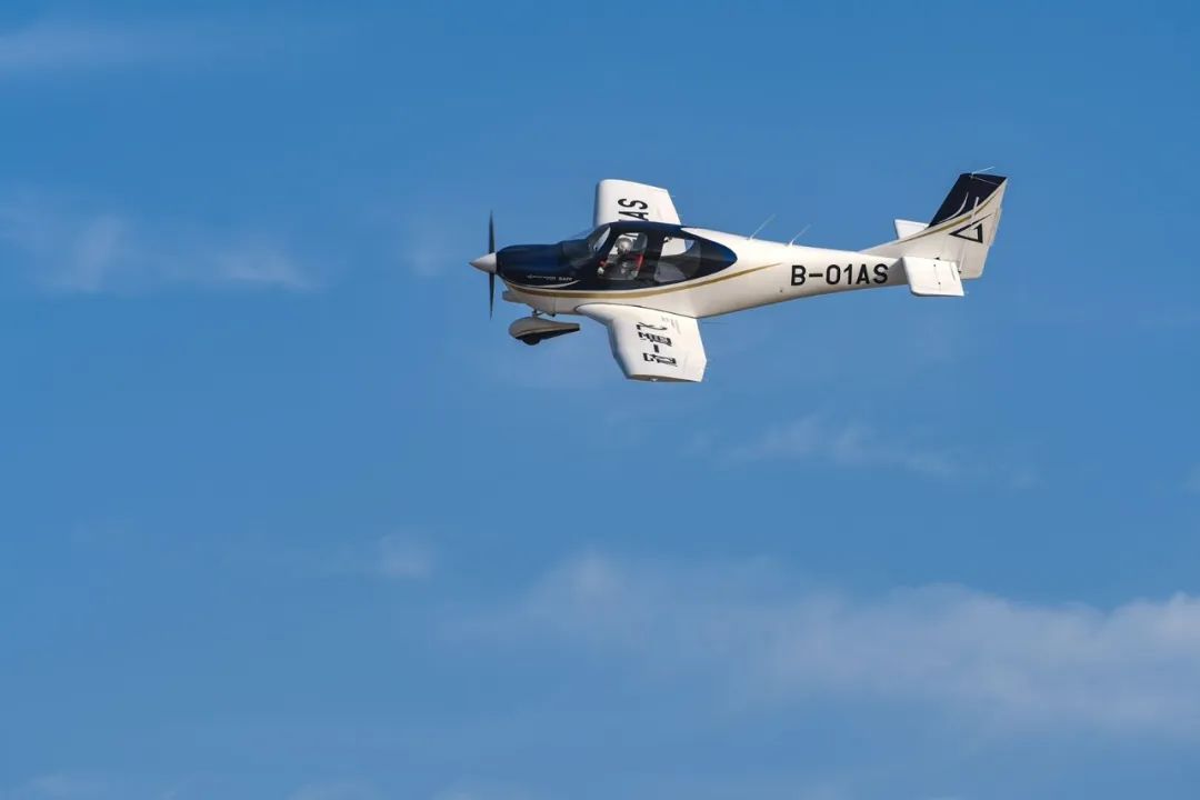 GA20完成取证前最后一项试验：飞机驾驶员座椅水平冲击试验